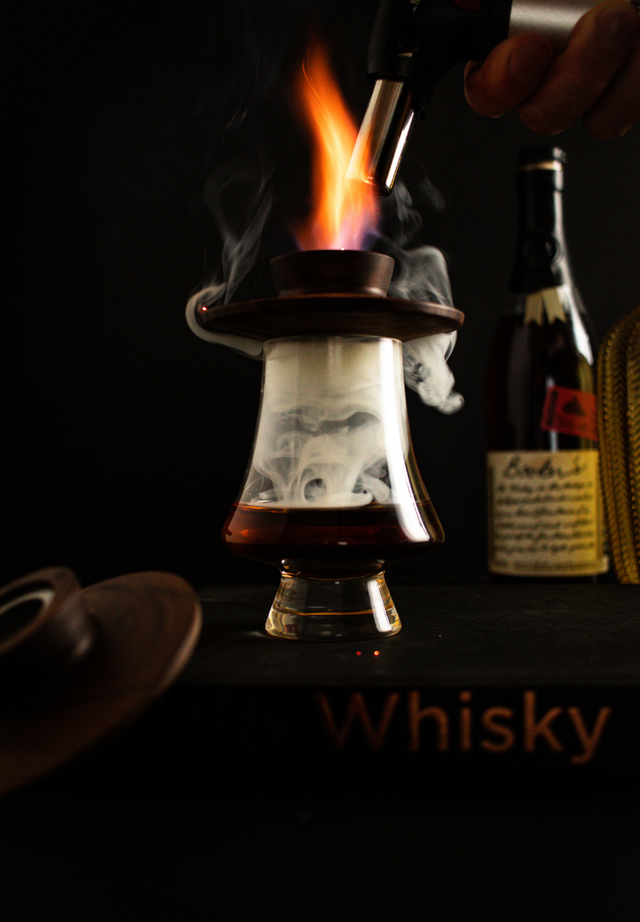 Smokeshow Spinning Rocks Glass – Smokeshow Mixology